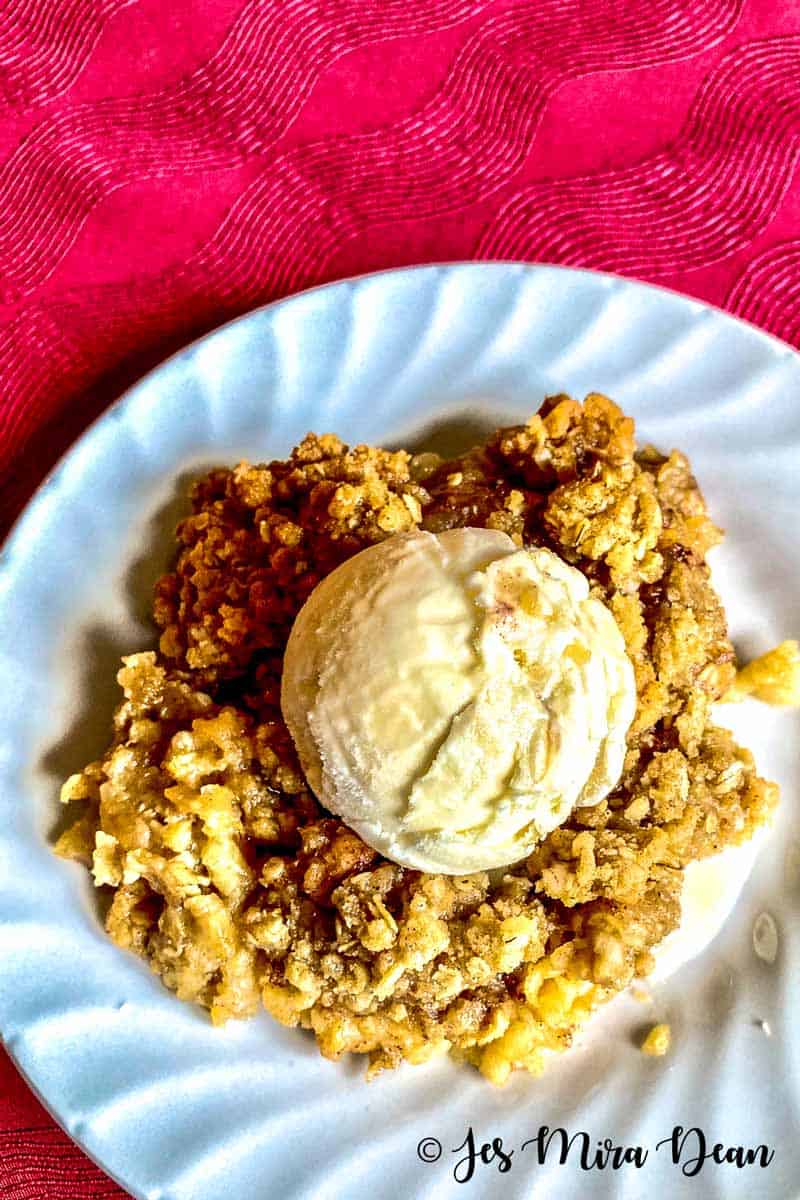 Apple Crumble - A Perfect Fall Desert | Mind Over Latte