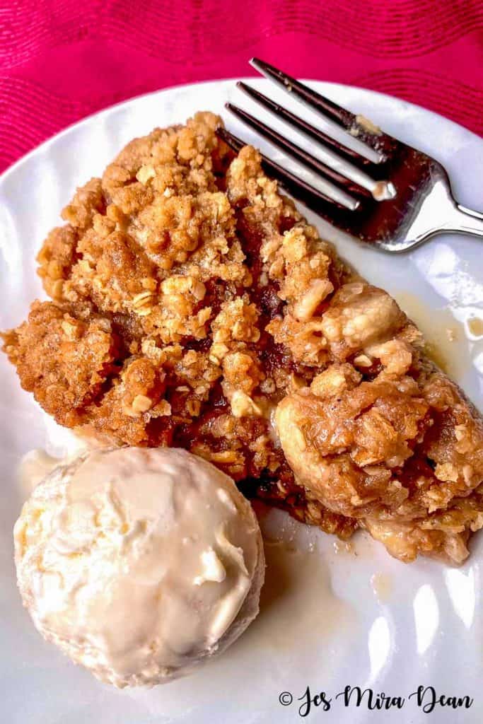 Apple Crumble - A Perfect Fall Desert | Mind Over Latte